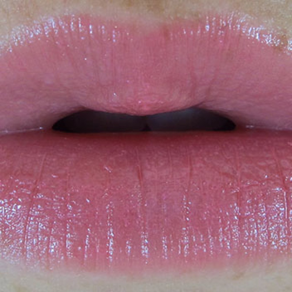 Maybelline Color Whisper Lipstick Review - Coffee & Makeup