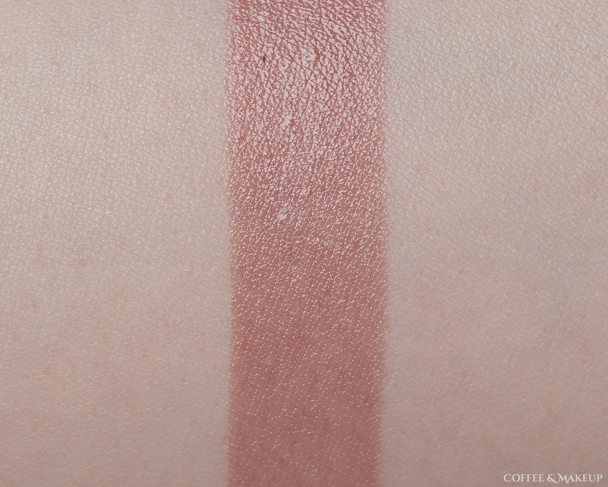 Swatches: L’Oreal Colour Riche Shine Lipsticks - Coffee & Makeup